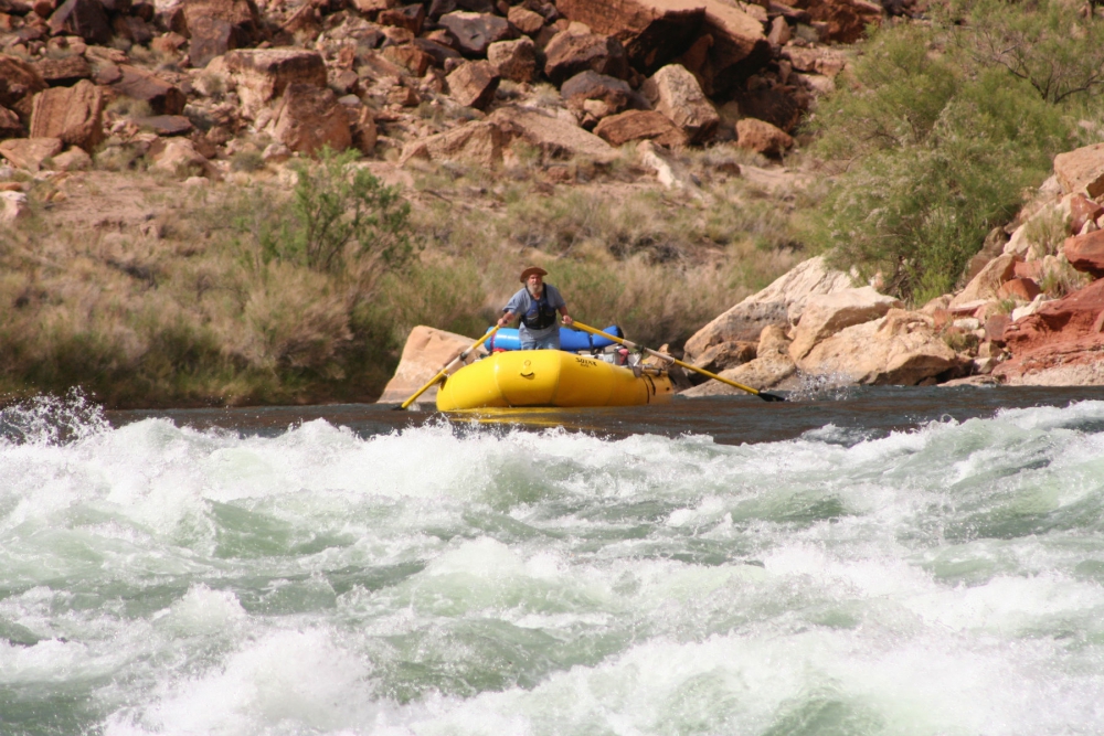 Guide School: Using Your Oars | Duct Tape Diaries | NRS