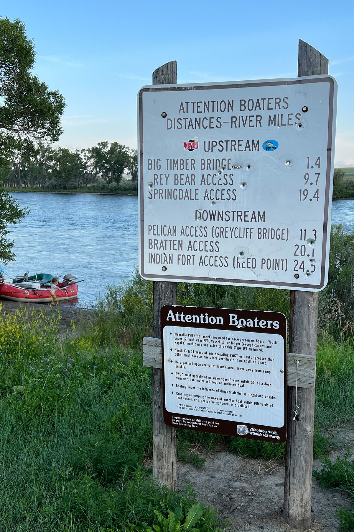 The Yellowstone River Boat Float | Duct Tape Diaries | NRS